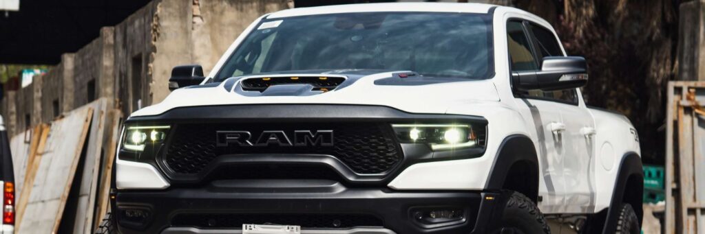 RAM Truck Service Center Ottawa, ON | RAM Truck Repair Mechanic Shop